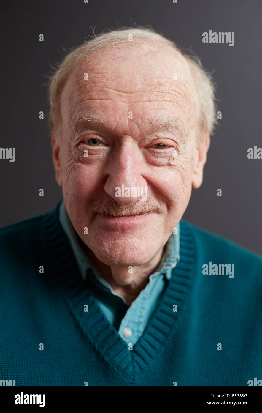 Old geezer hi-res stock photography and images - Alamy