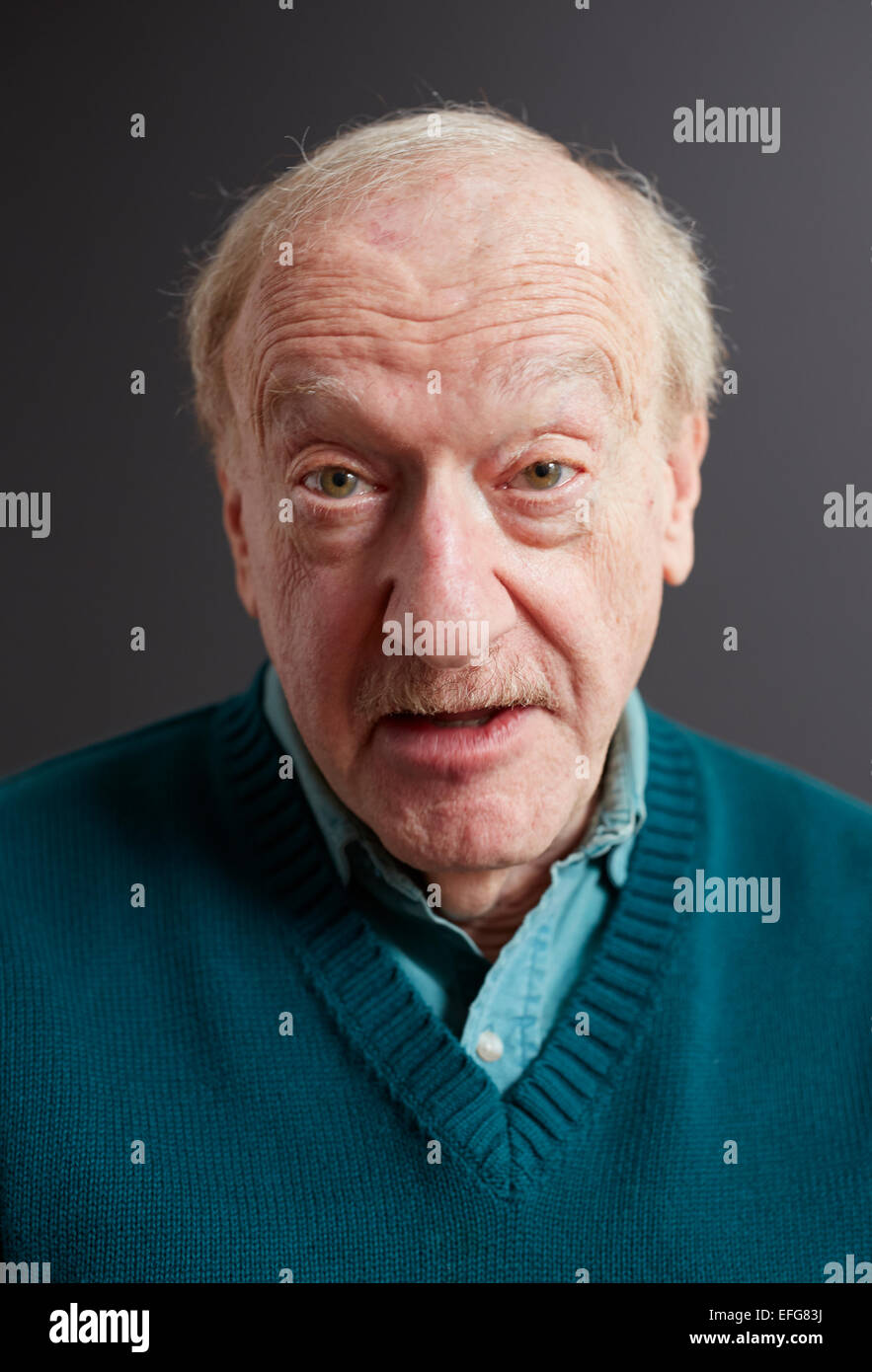 Studio portrait elderly gray hi-res stock photography and images - Alamy