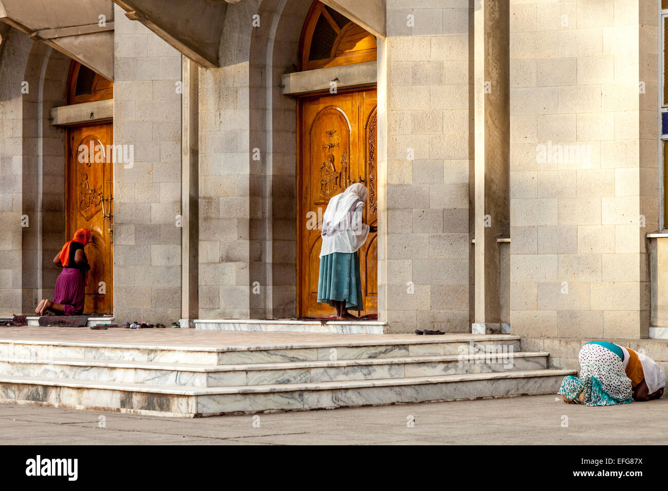 Ethiopian Christians Praying At St Gabriel's Church, Hawassa, Ethiopia ...