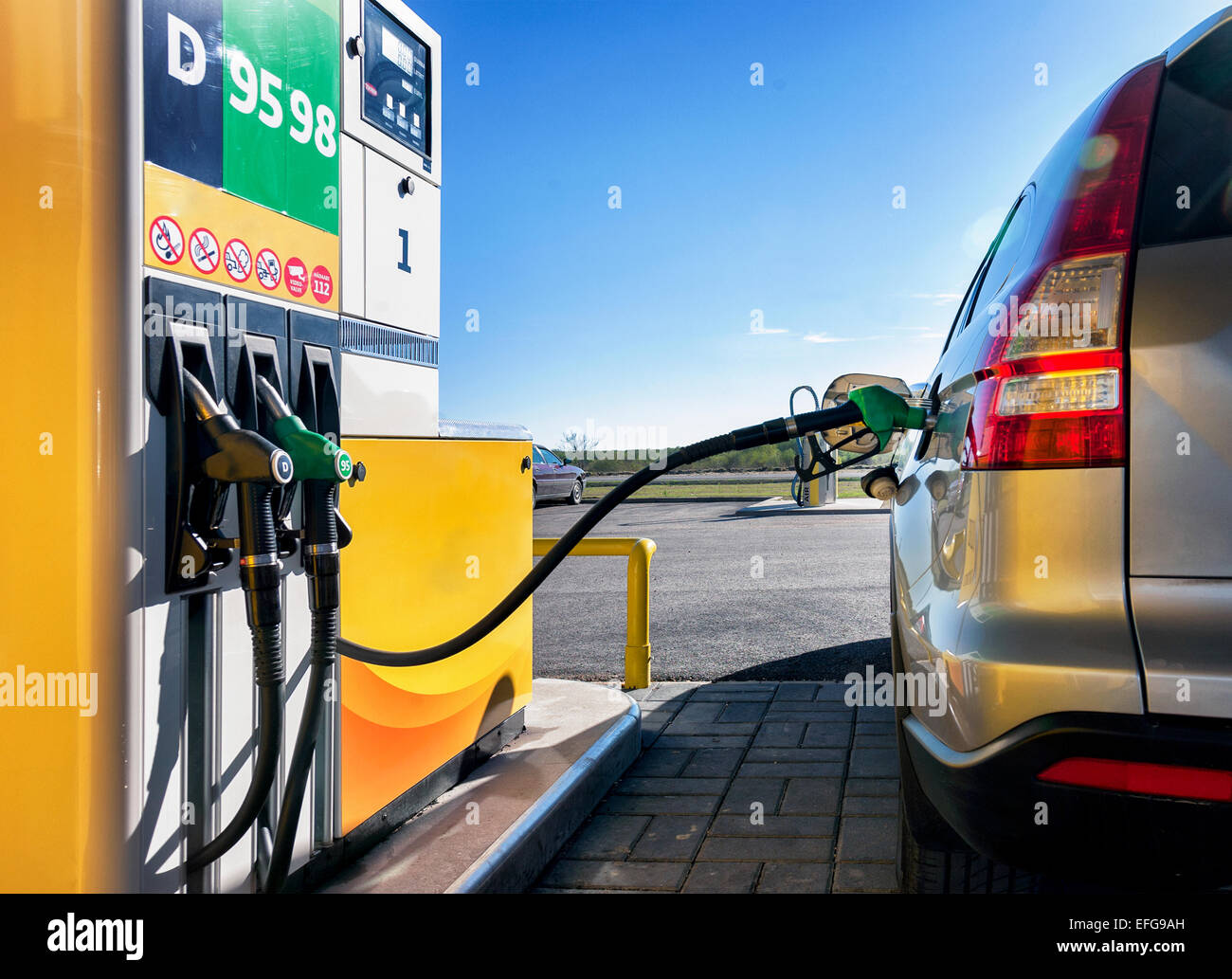 Car in gas station High Resolution Stock Photography and Images - Alamy