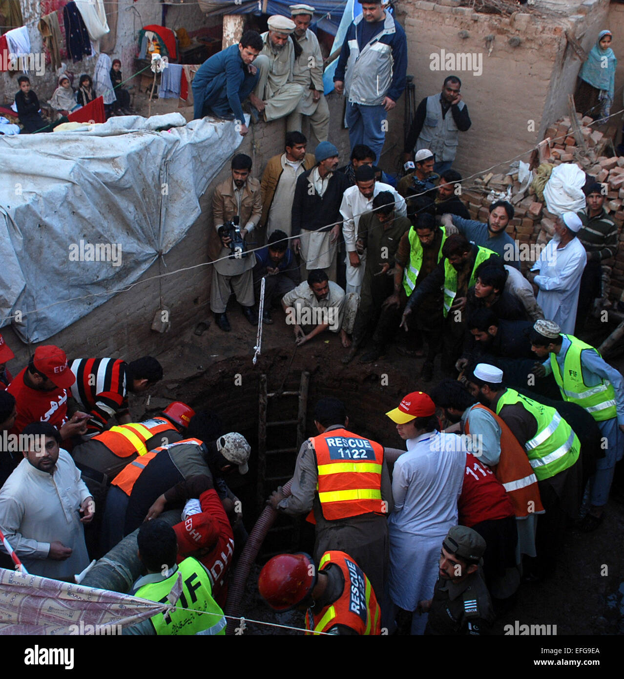 Rescue 3 children hi-res stock photography and images - Alamy