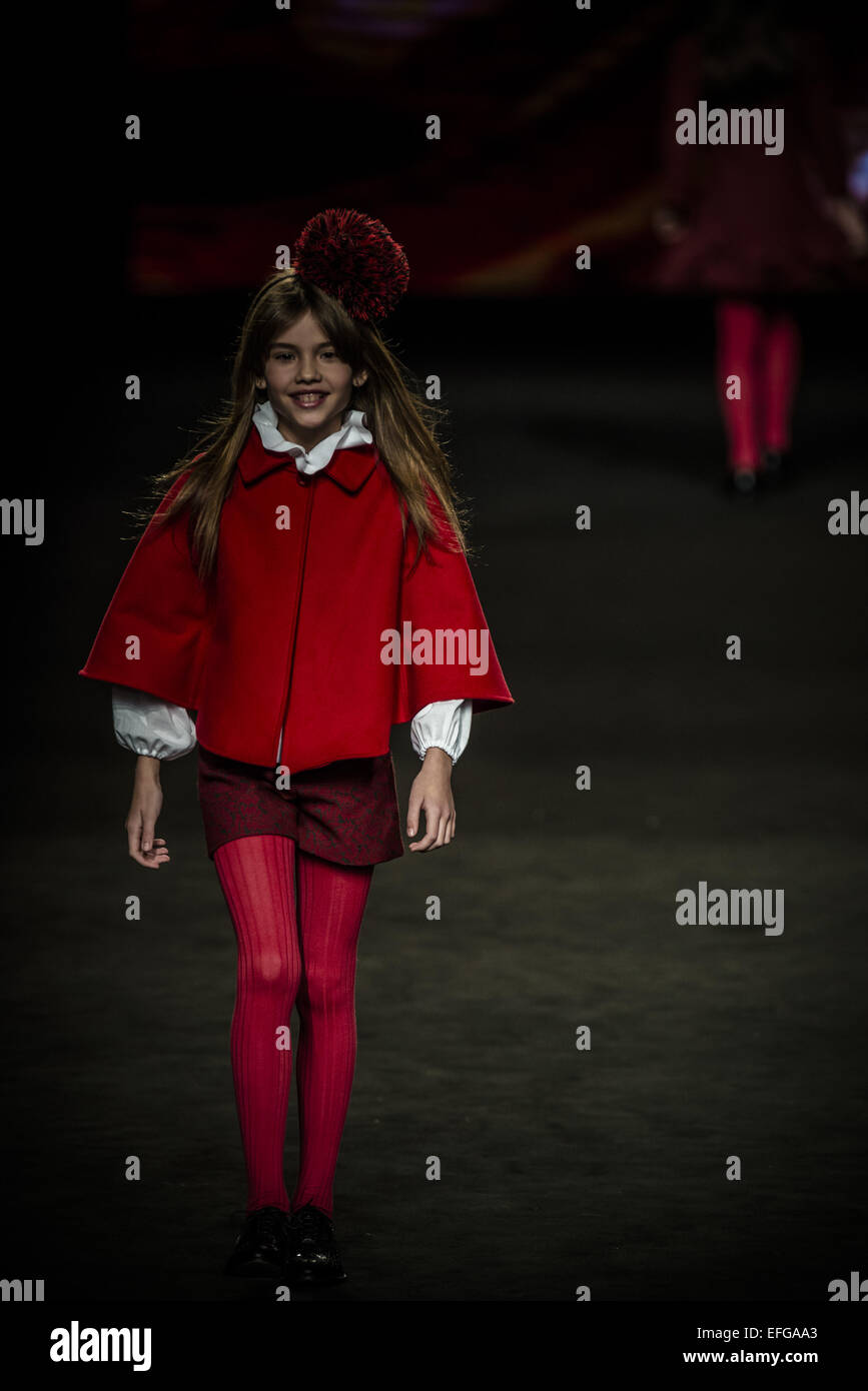 Barcelona, Spain. 3rd Feb, 2015. Models on the catwalk present the new ...