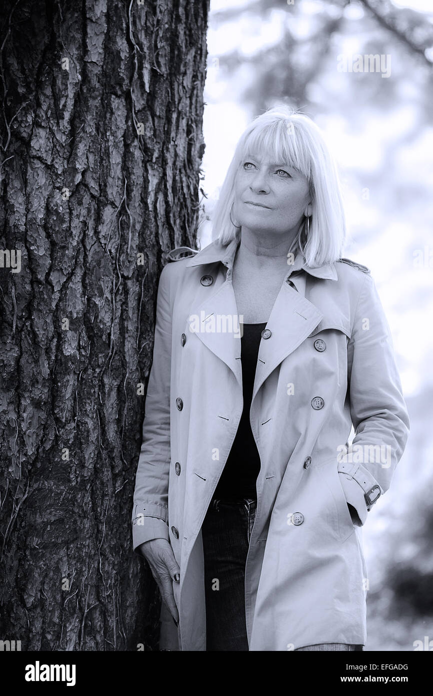 Senior on a tree hi-res stock photography and images - Alamy