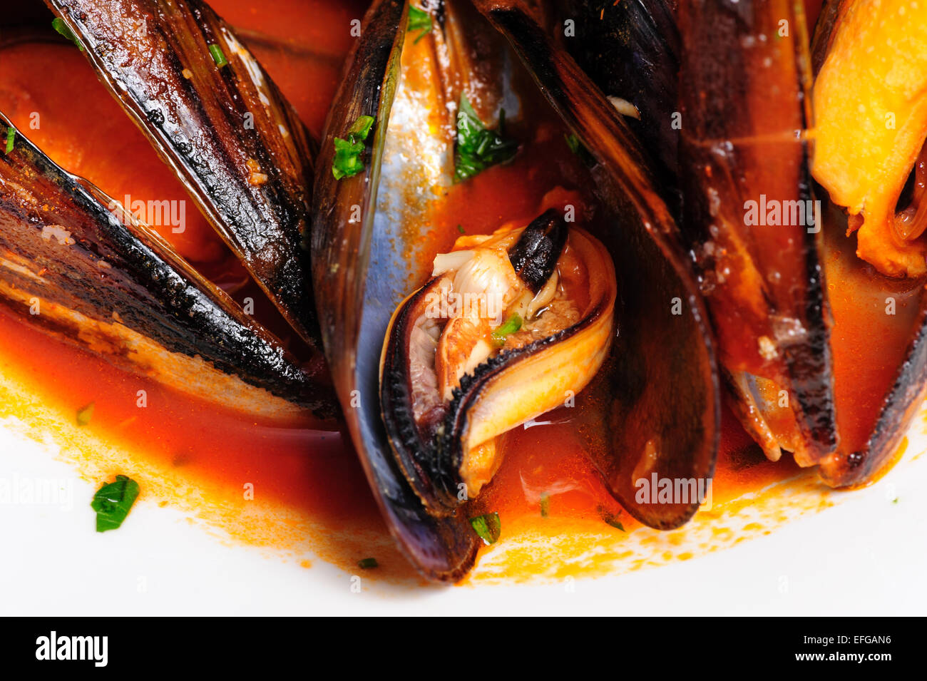 Mussels in italian rustic style Stock Photo - Alamy