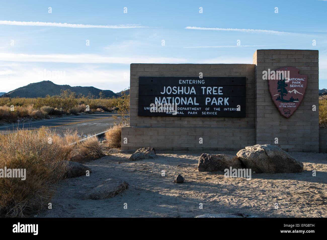 The entrance to Joshua Tree national park in the Californian Mojave ...