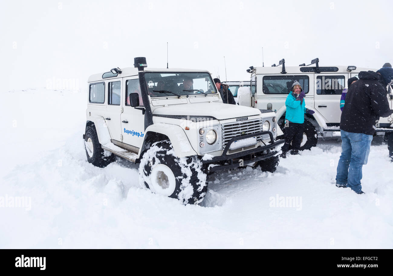 Snowy Land Rover Defender 4v4 4WD vehicles in heavy snow frozen ...