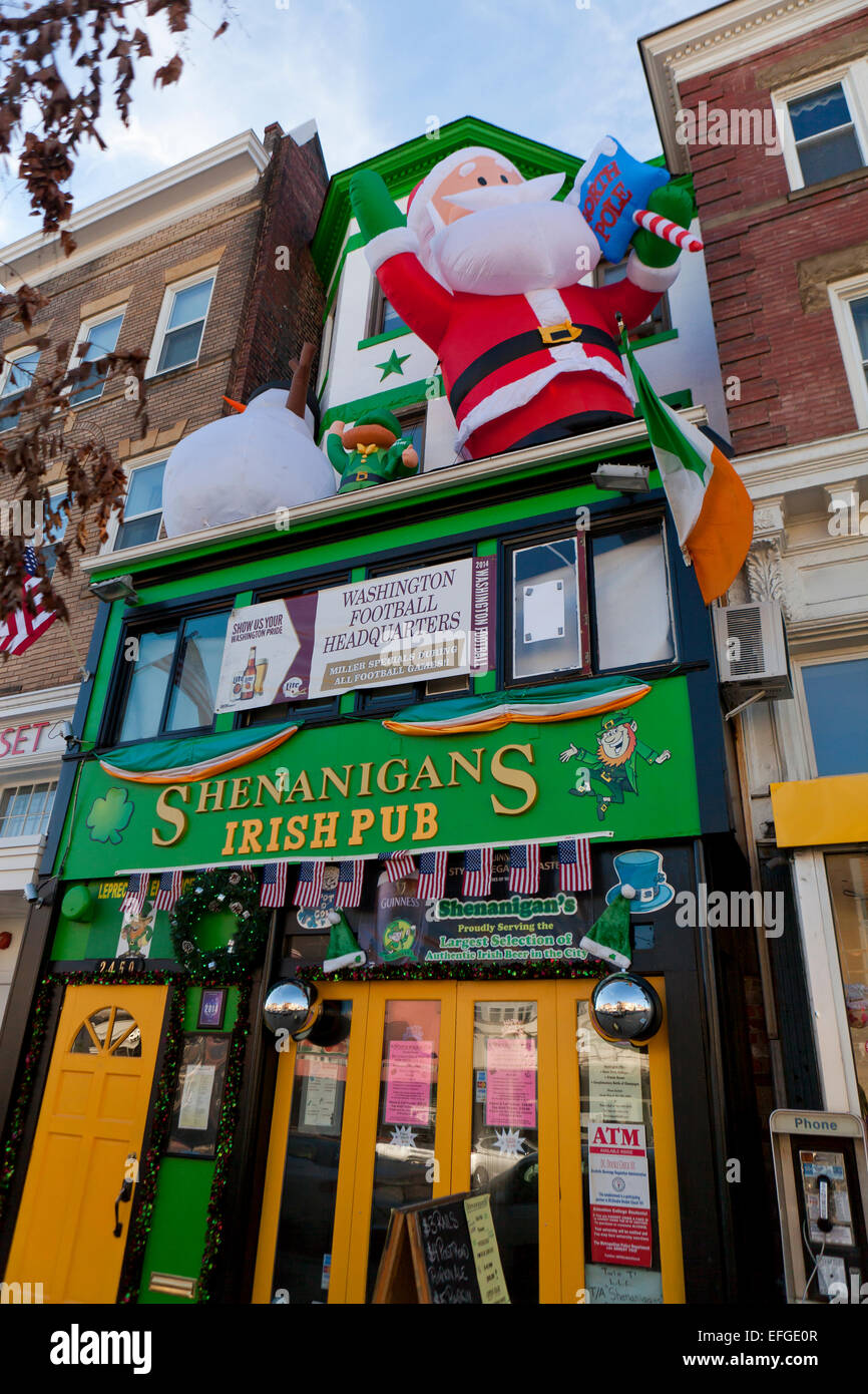 Shenanigans Irish Pub storefront during Christmas time - Washington, DC ...