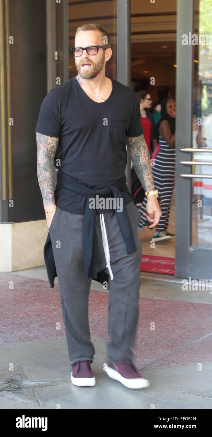 Bob Harper goes shopping with a friend in Hollywood Featuring: Bob ...