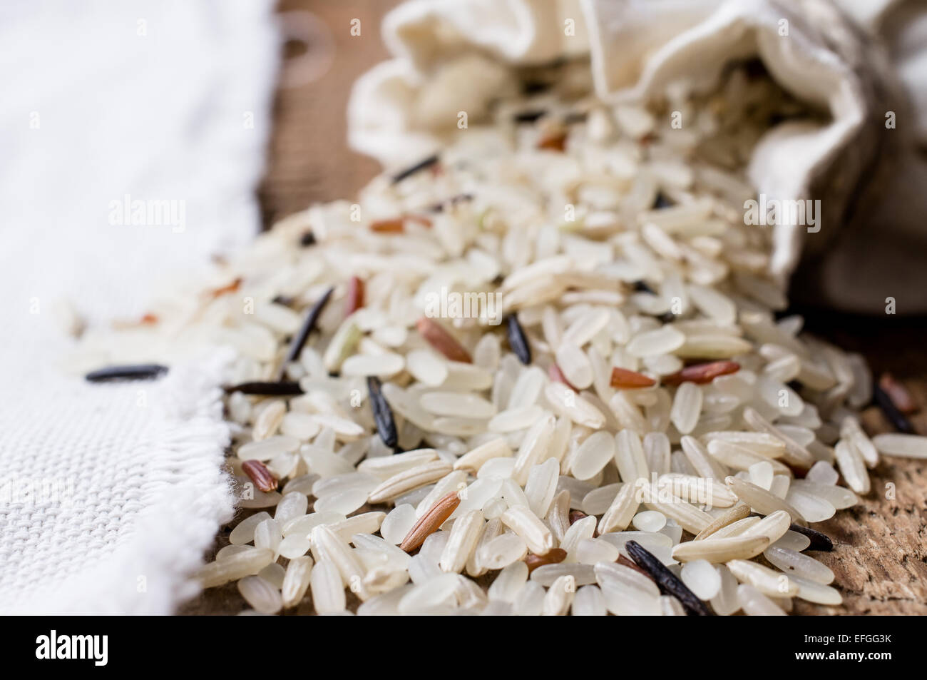 Mix of different species and varieties of rice Stock Photo - Alamy