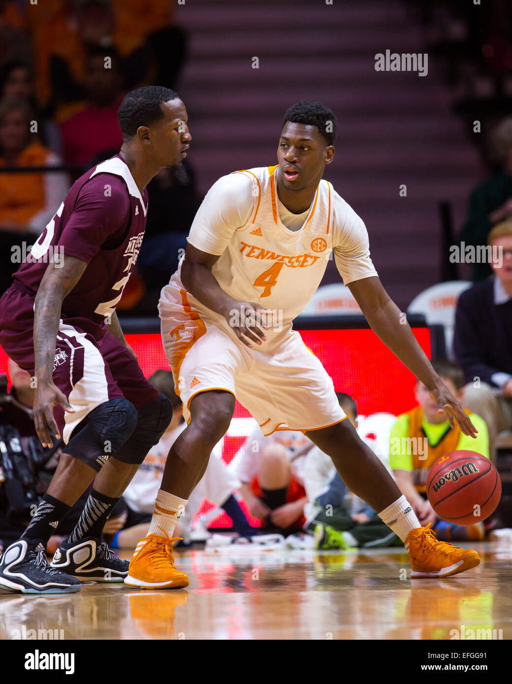 Knoxville, Tennessee, USA. 3rd February, 2015. Armani Moore #4 of the ...
