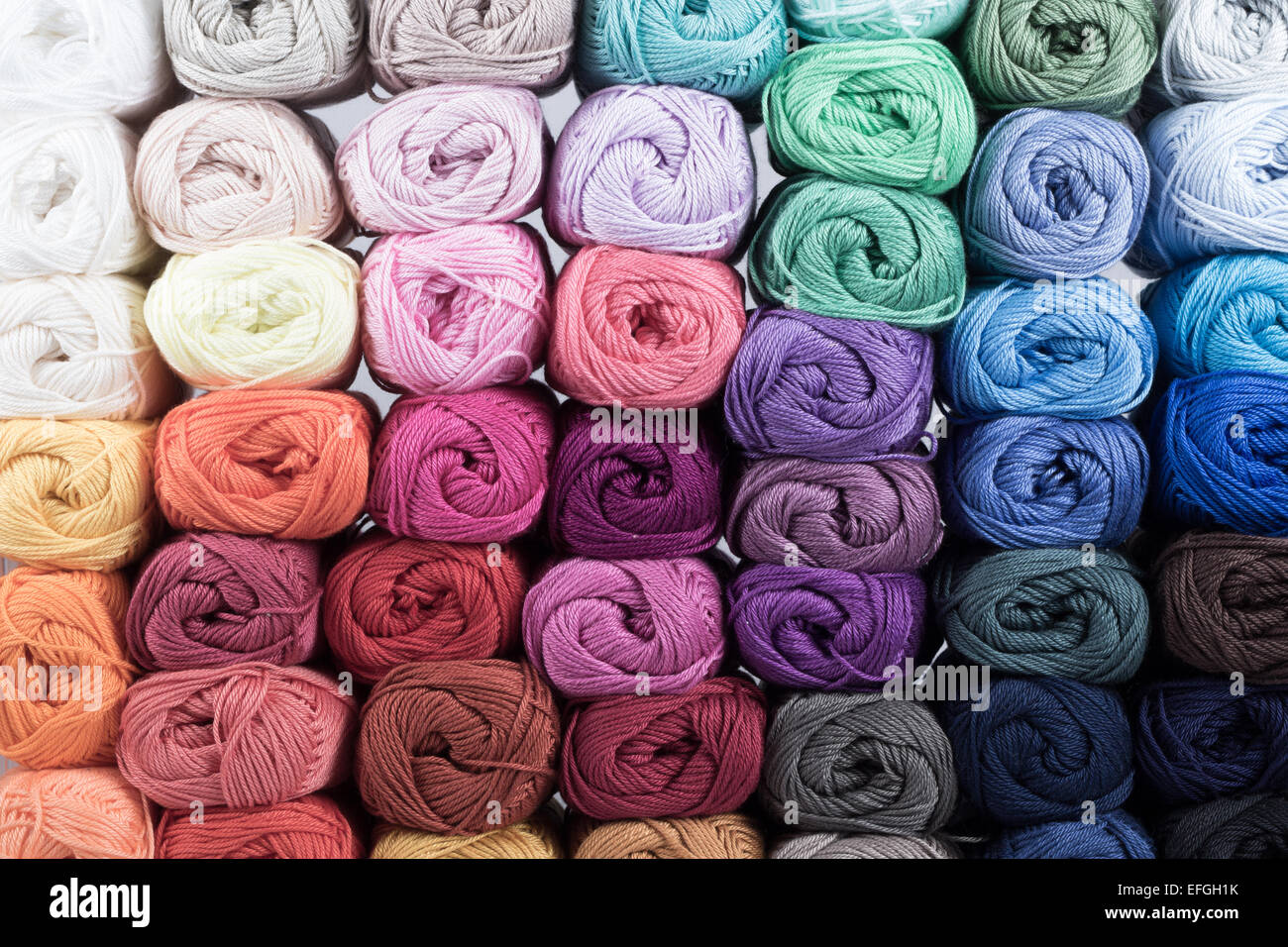 Rainbow yarn hi-res stock photography and images - Alamy