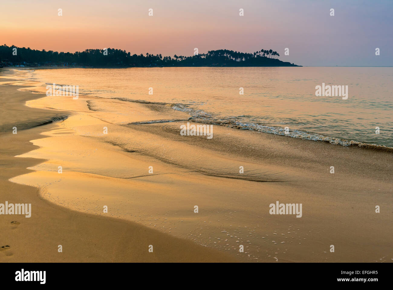 Tropics scenics hi-res stock photography and images - Alamy
