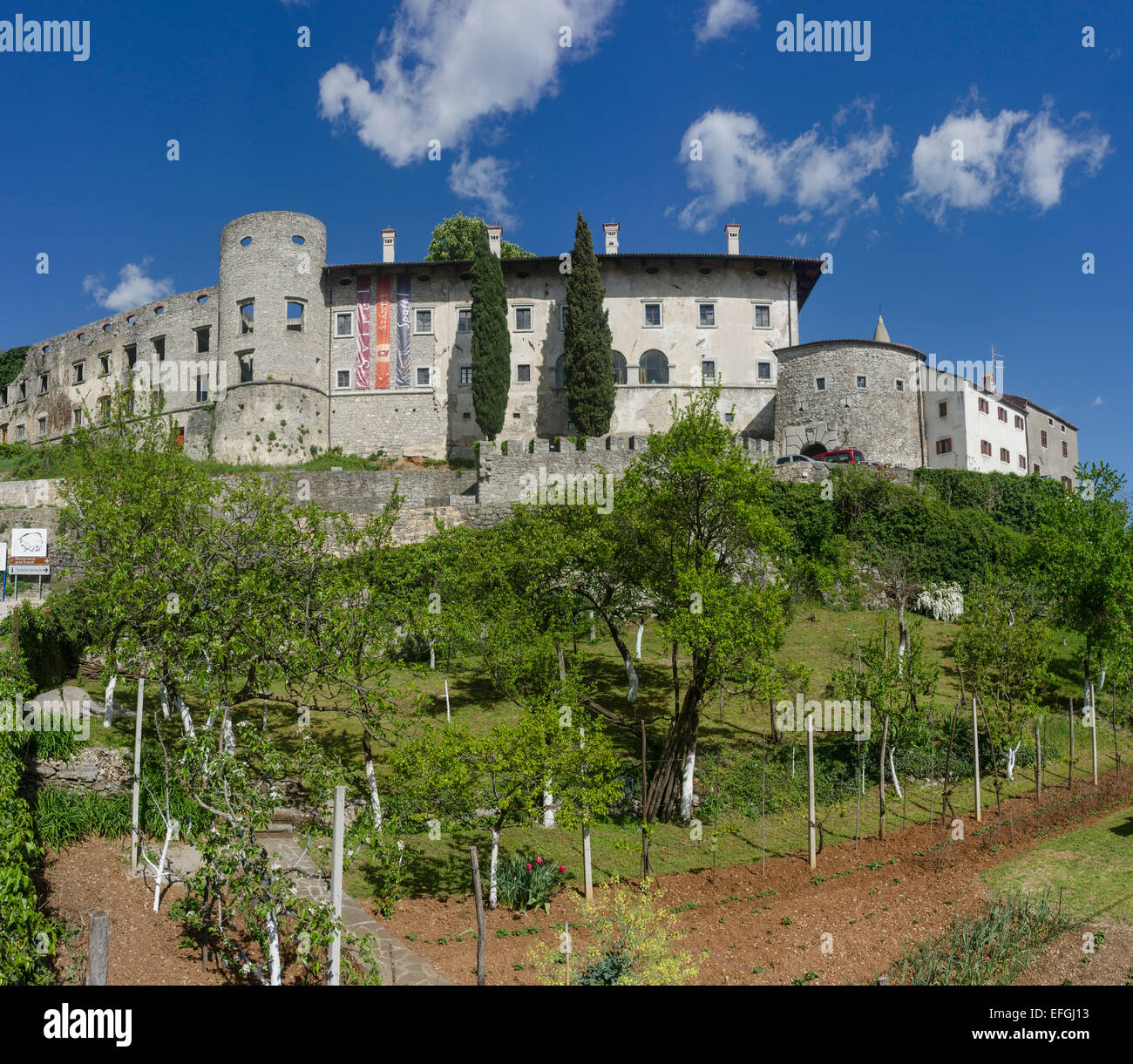 Stanjel castle hi-res stock photography and images - Alamy