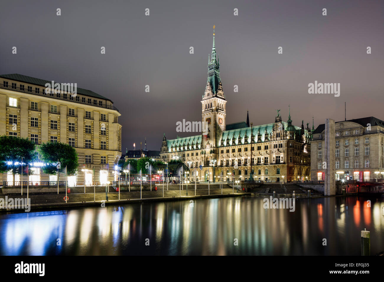 City Hall, Rathausmarkt square, Hamburg, German Stock Photo - Alamy