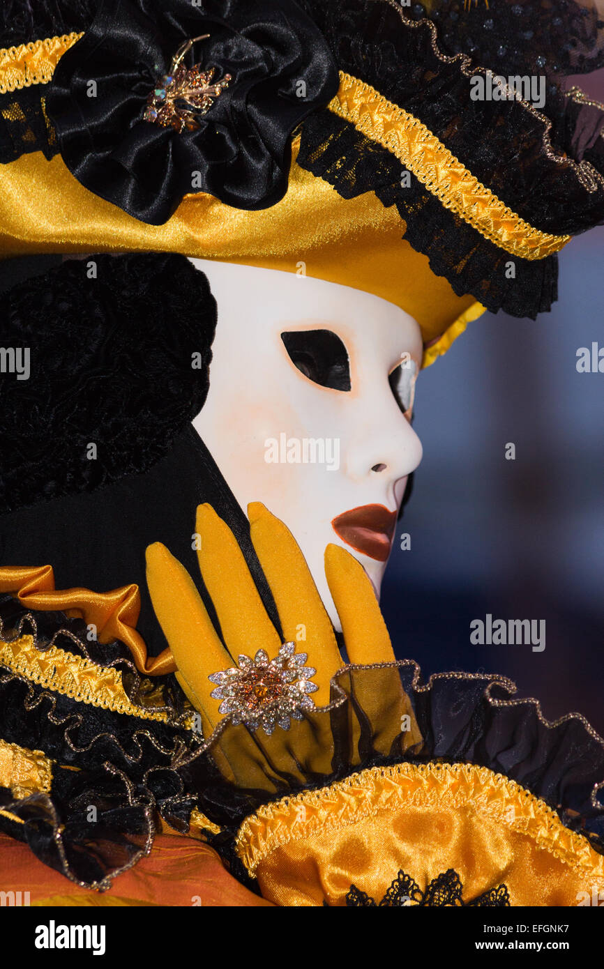Venetian Carnaval mask Stock Photo - Alamy