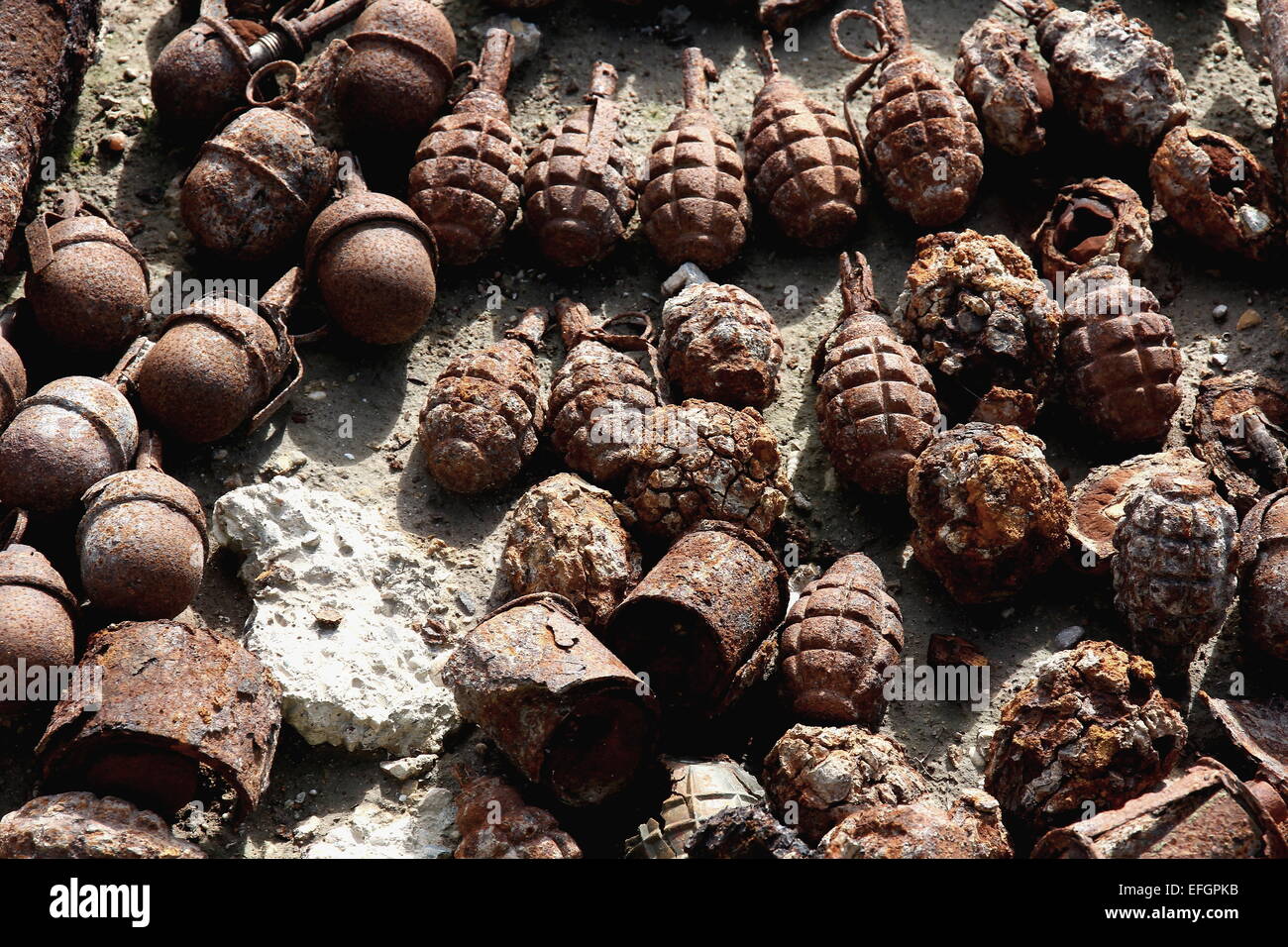 Grenades hi-res stock photography and images - Alamy