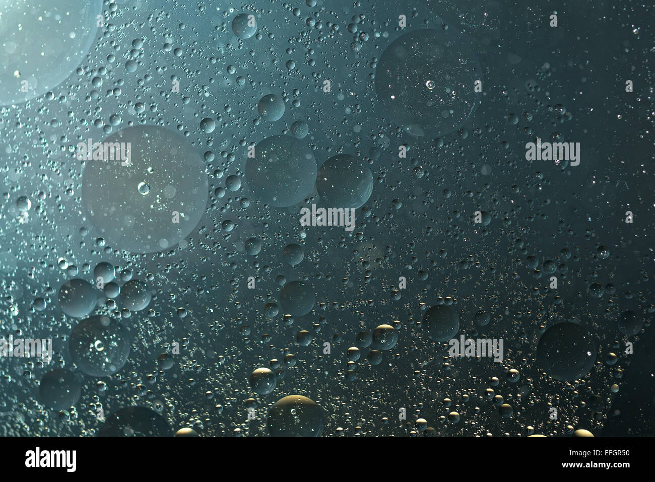 Blue abstract oil texture hi-res stock photography and images - Alamy