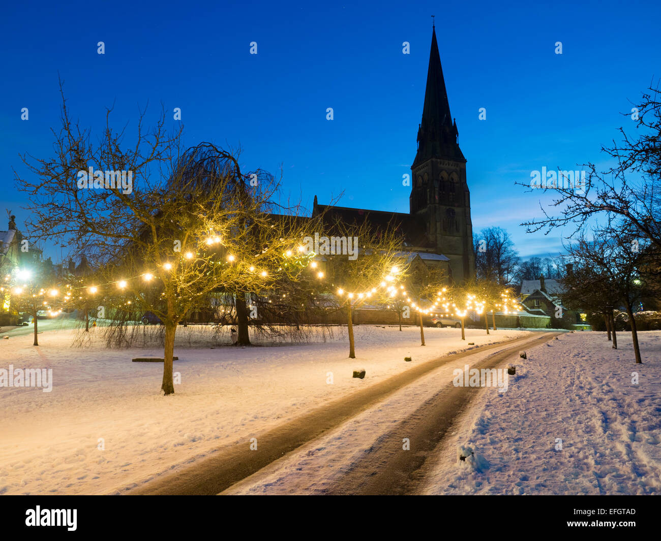 Peak district cottage snow hi-res stock photography and images - Alamy