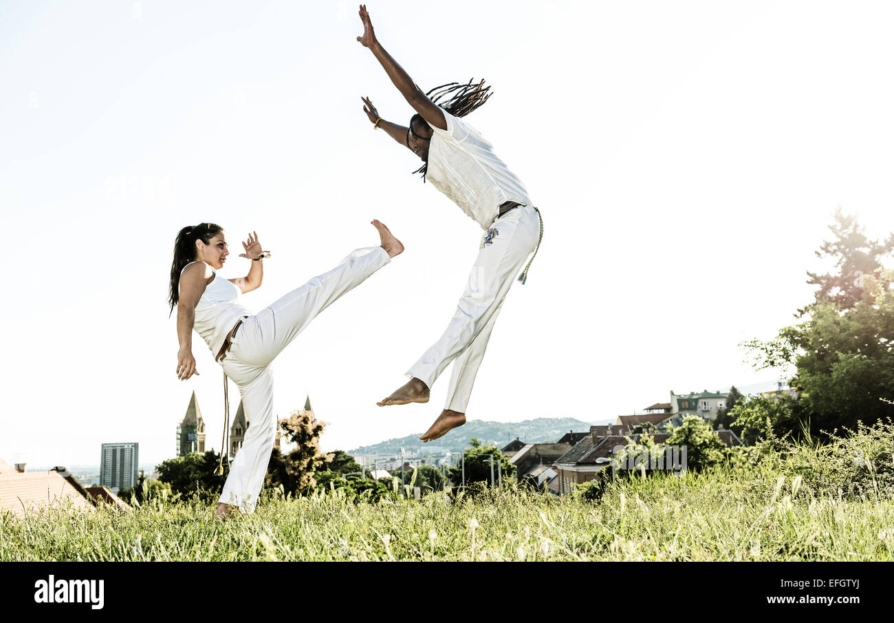 Female capoeira hi-res stock photography and images - Alamy