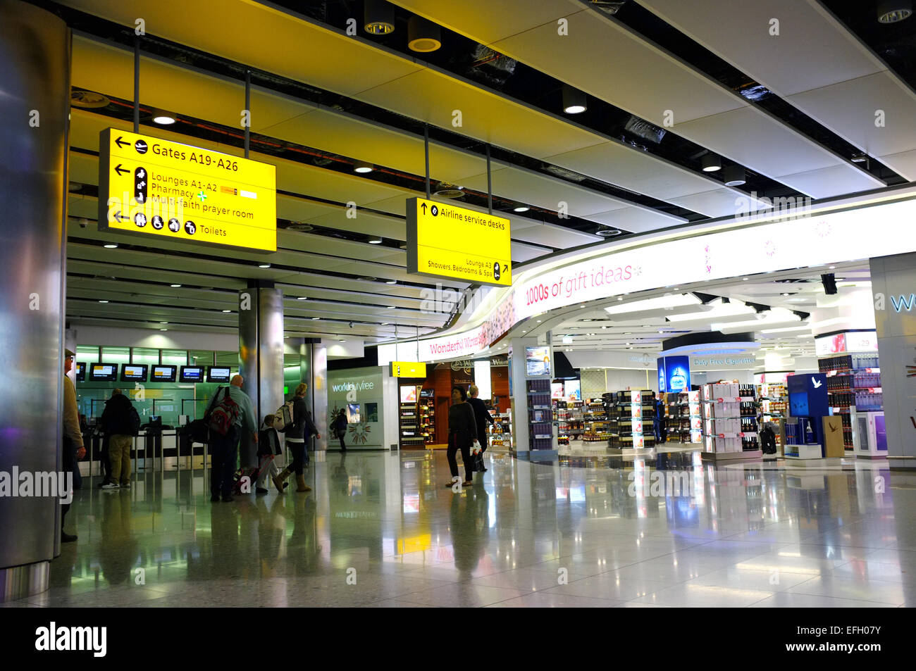 Direction signs duty free shops hi-res stock photography and images - Alamy