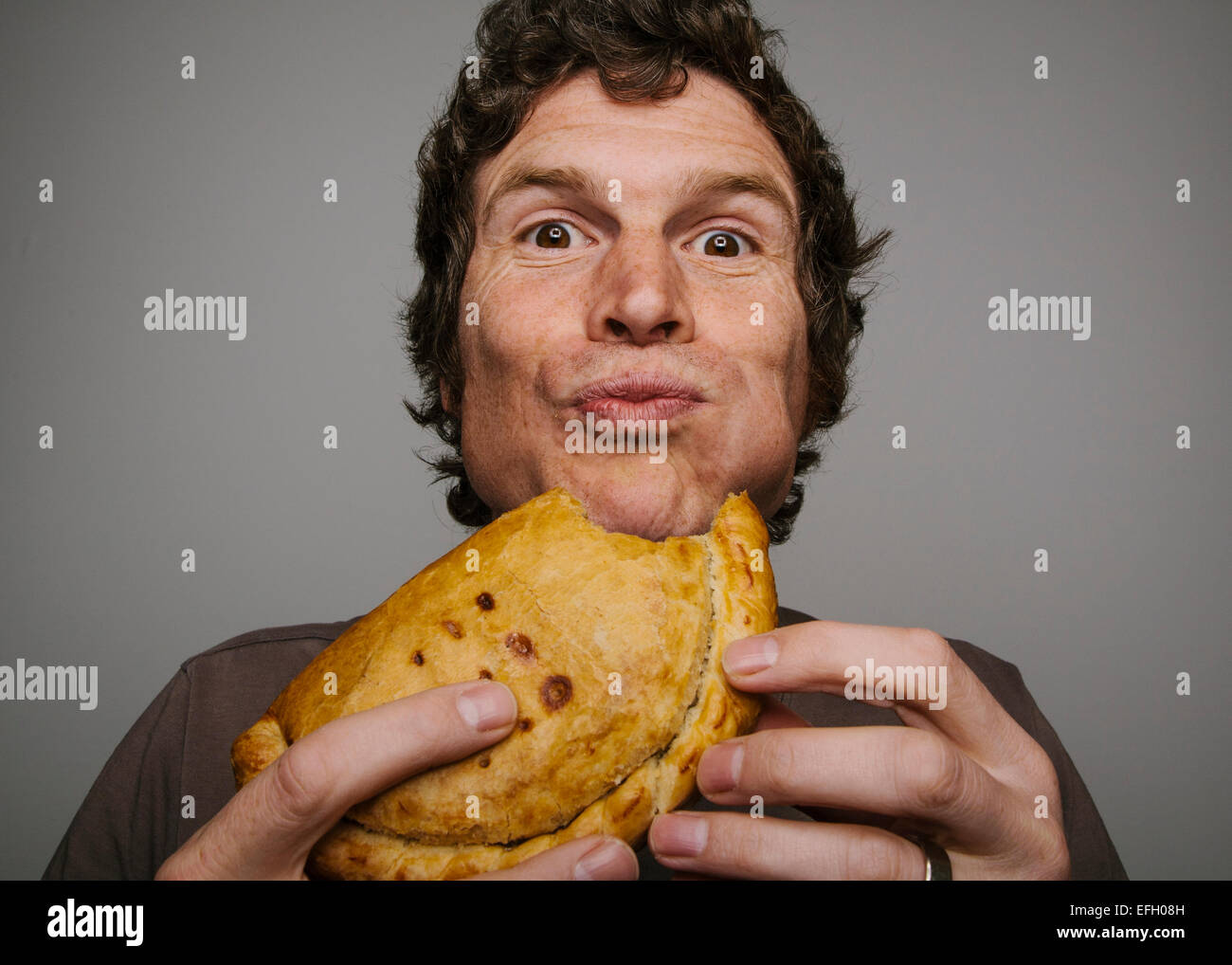 Man eating pie hi-res stock photography and images - Alamy