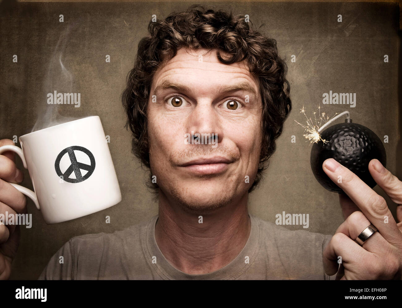 Tea bomb hi-res stock photography and images - Alamy