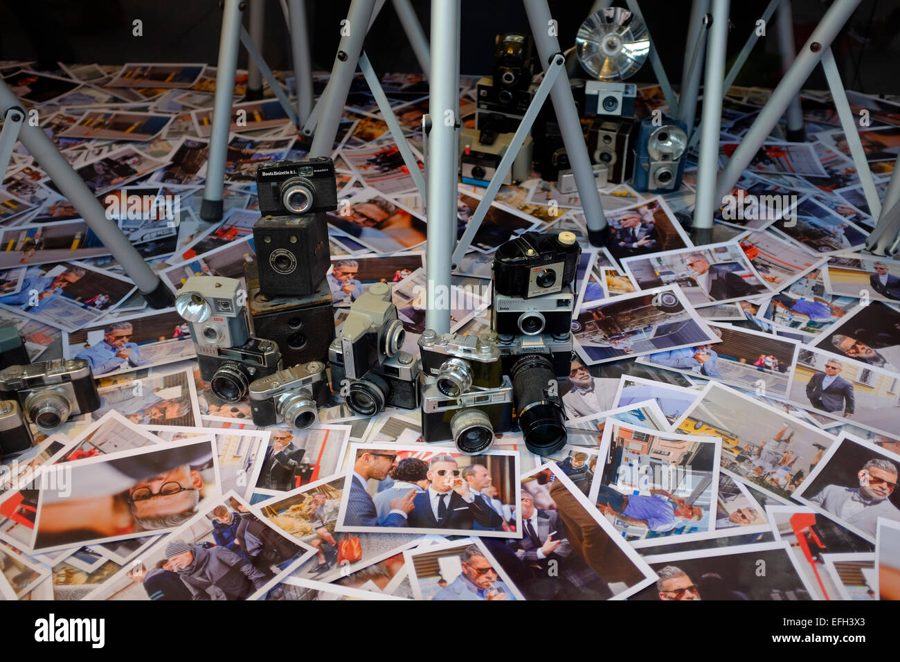 Bond street window displays hi-res stock photography and images - Alamy