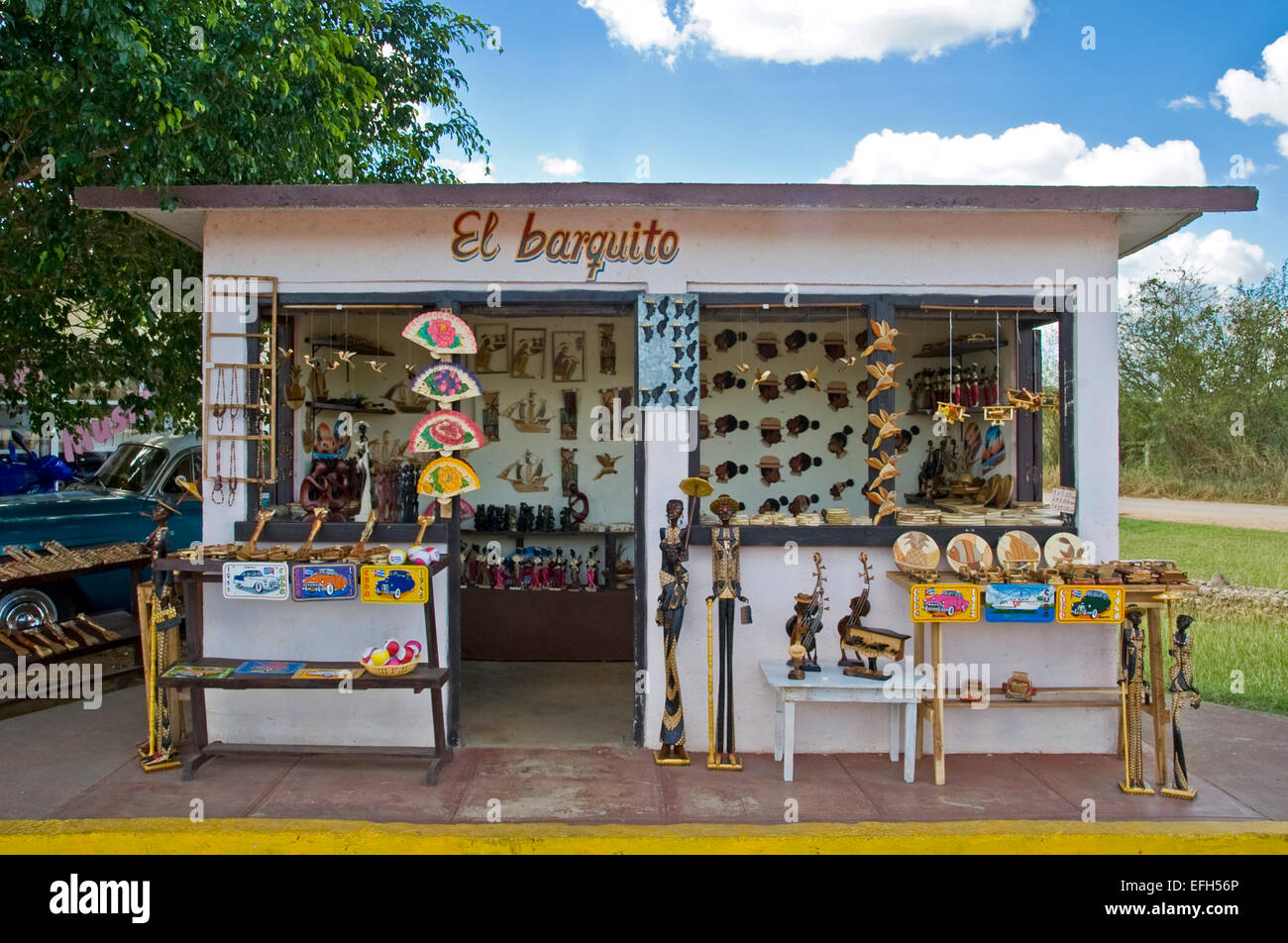 Horizontal view of the front of a gift shop on the roadside in Cuba ...