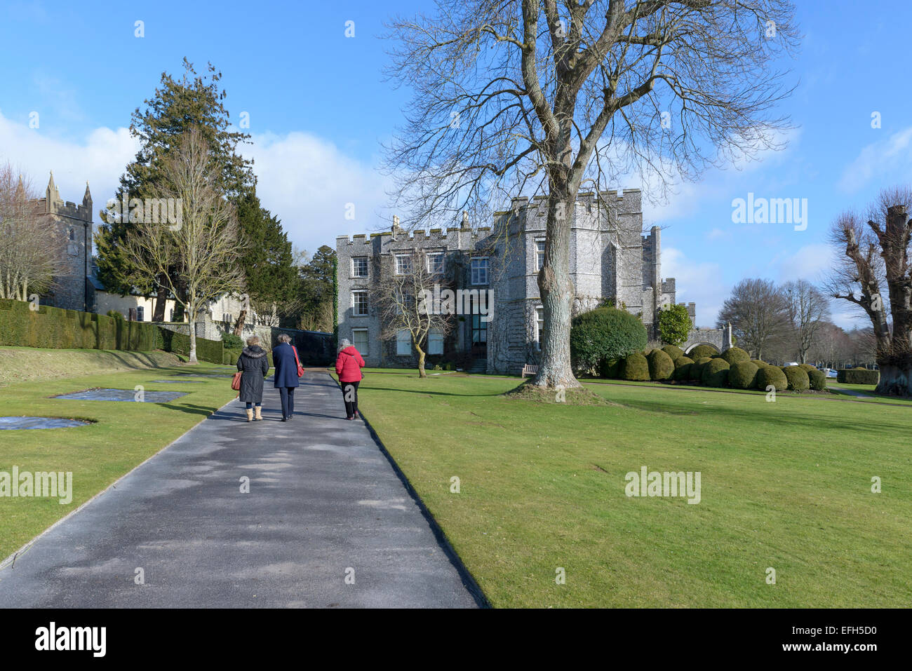 West dean college sussex hi-res stock photography and images - Alamy