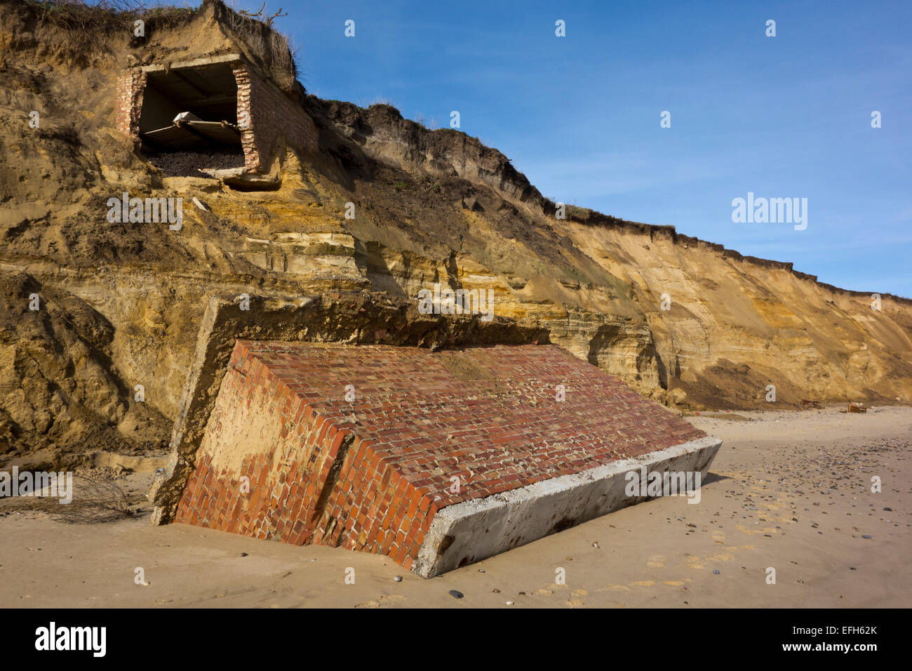 Coastal erosion collapsed sand cliffs Stock Photo - Alamy