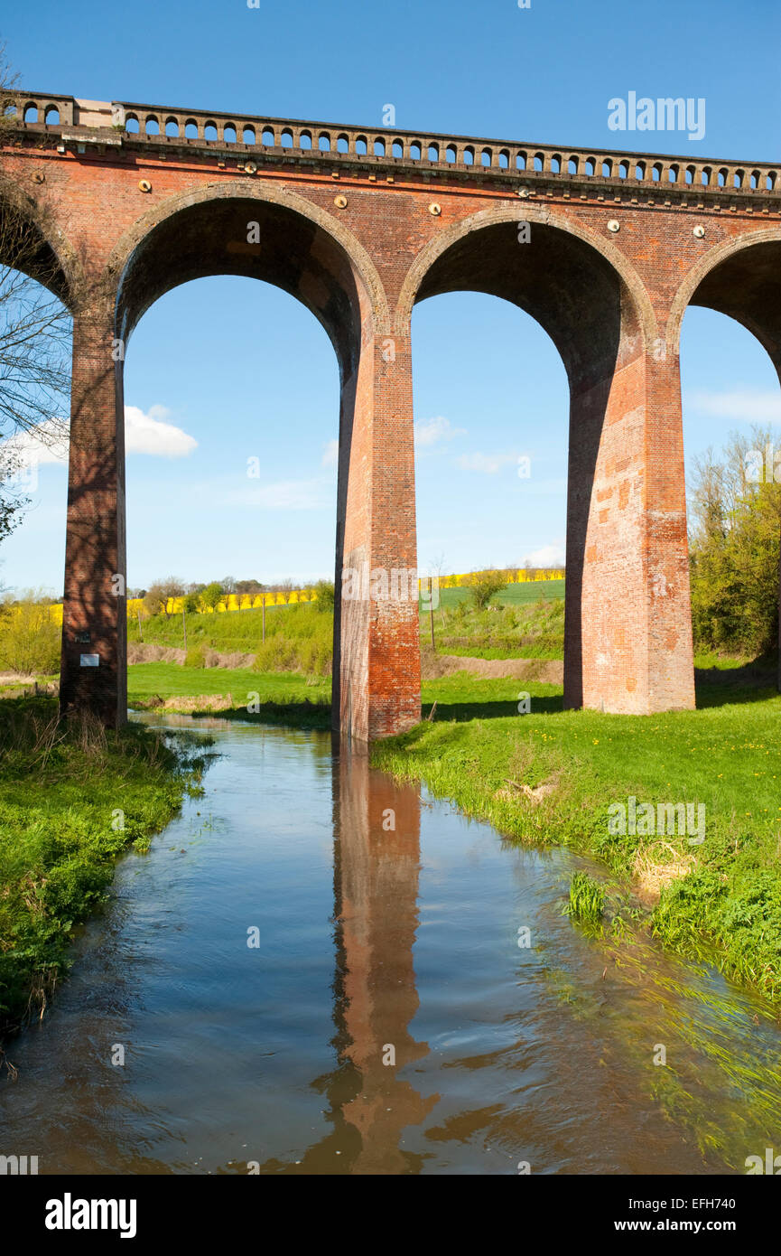 The railway viaduct over the River Darenth at Eynesford Kent Stock ...