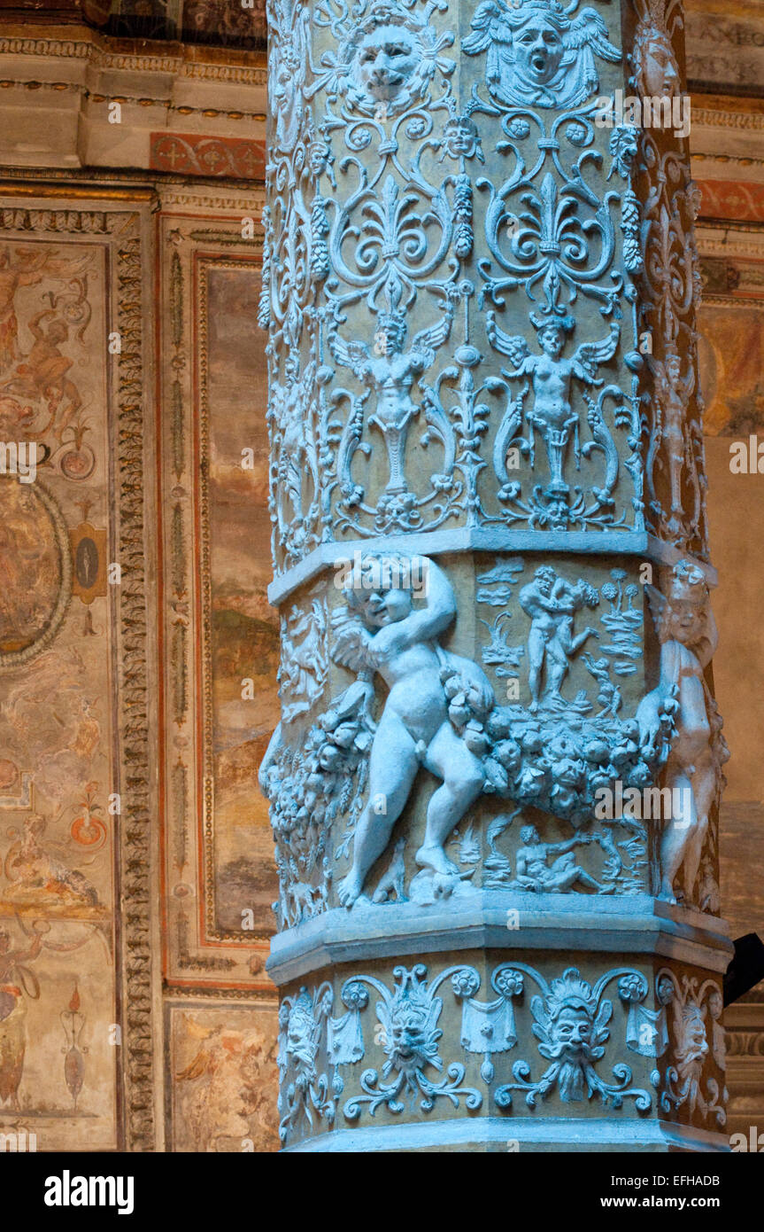 Italy, Tuscany, Florence, Courtyard of the Palazzo Vecchio, Column ...