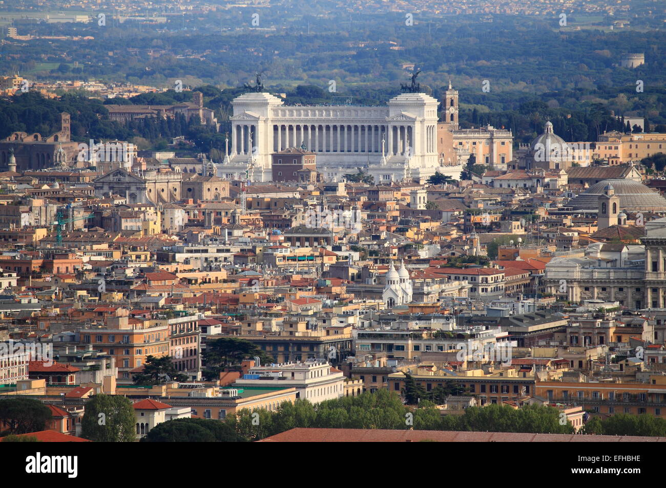 National monument victor emmanuel hi-res stock photography and images ...
