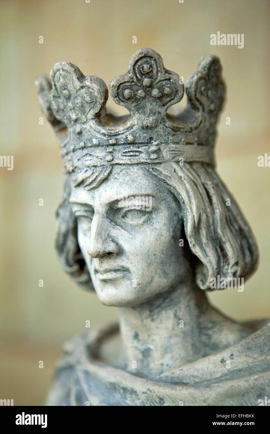 Old statue in a museum Stock Photo - Alamy