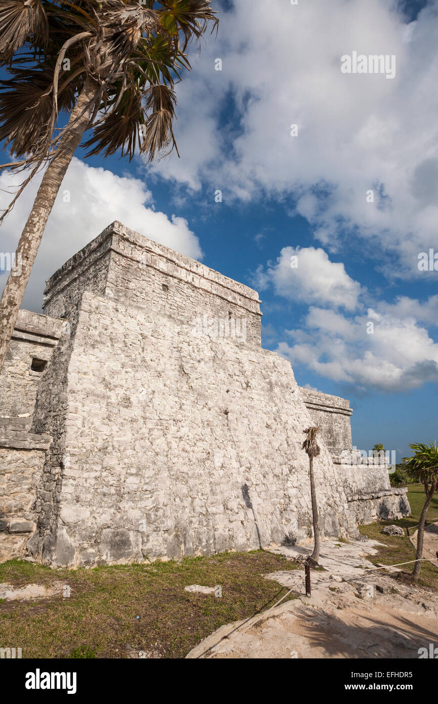 Castillo Seaward face in the morning sun. The main temple, or ...