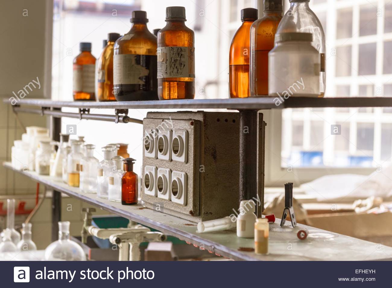 Messy Laboratory Stock Photos & Messy Laboratory Stock Images - Alamy