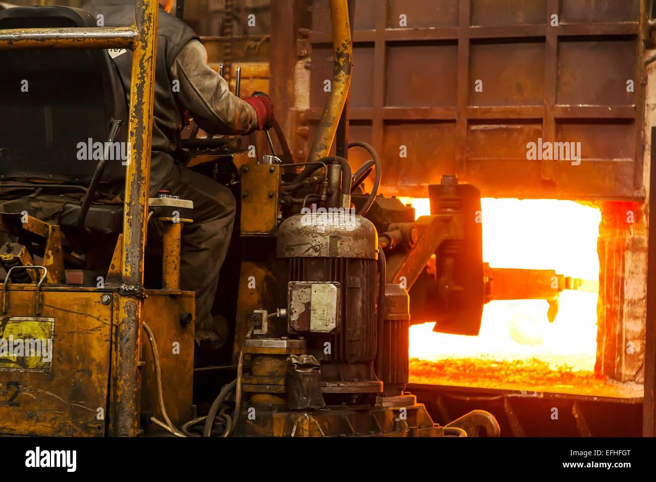 Red hot furnace in factory hi-res stock photography and images - Alamy