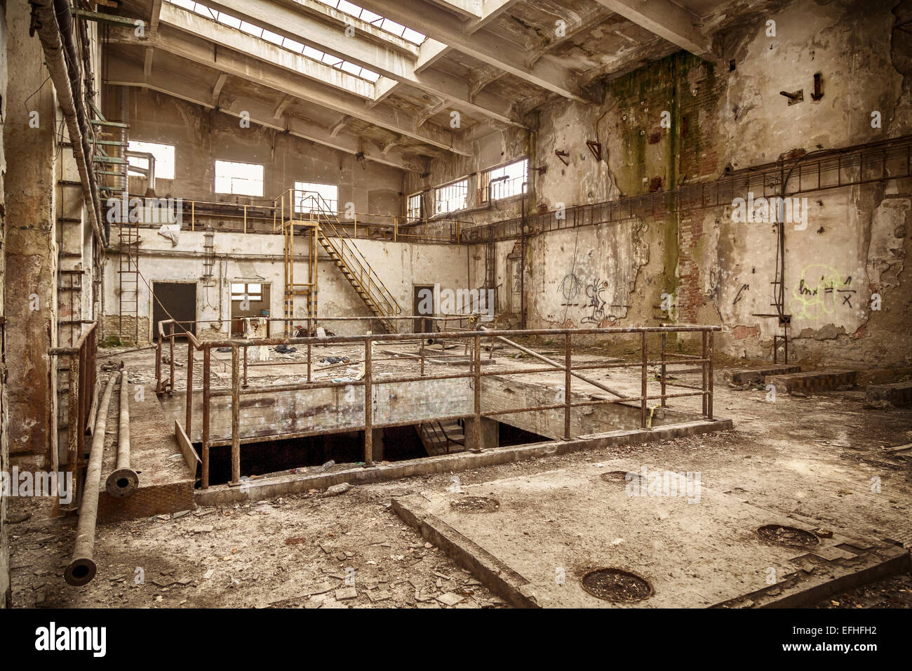Industrial rusty stairs inside hi-res stock photography and images - Alamy