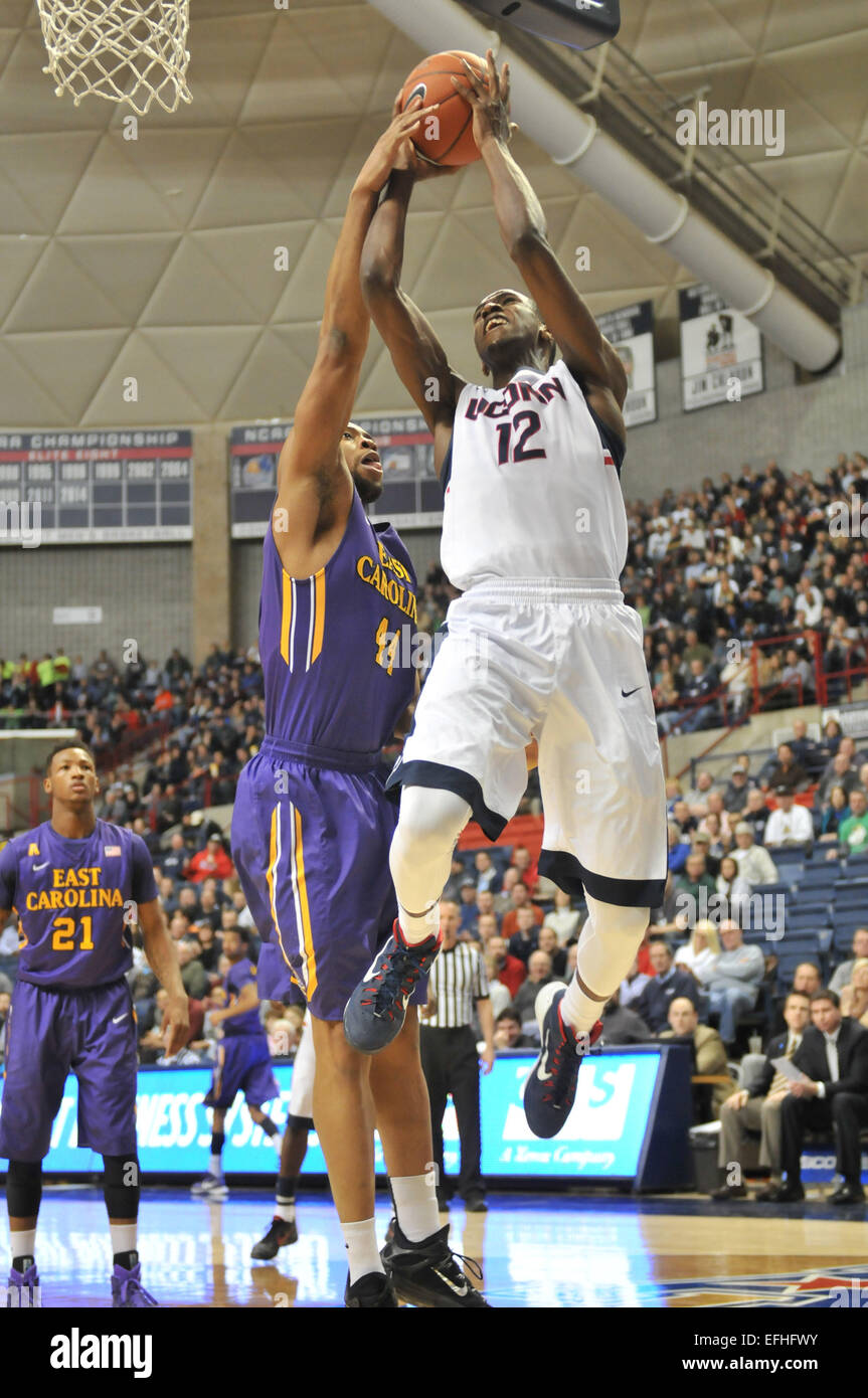 Stores, Connecticut, USA. 4th February, 2015. Kentan Facey (12) of ...