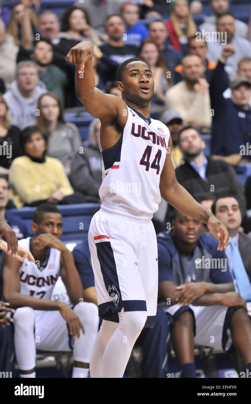 Stores, Connecticut, USA. 4th February, 2015. Rodney Purvis (44) of ...