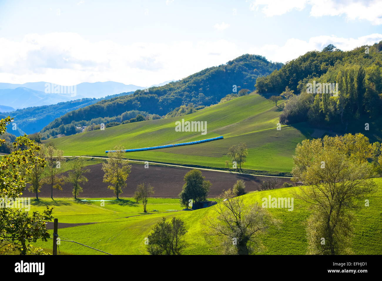 Landscape mountain view blue hi-res stock photography and images - Alamy