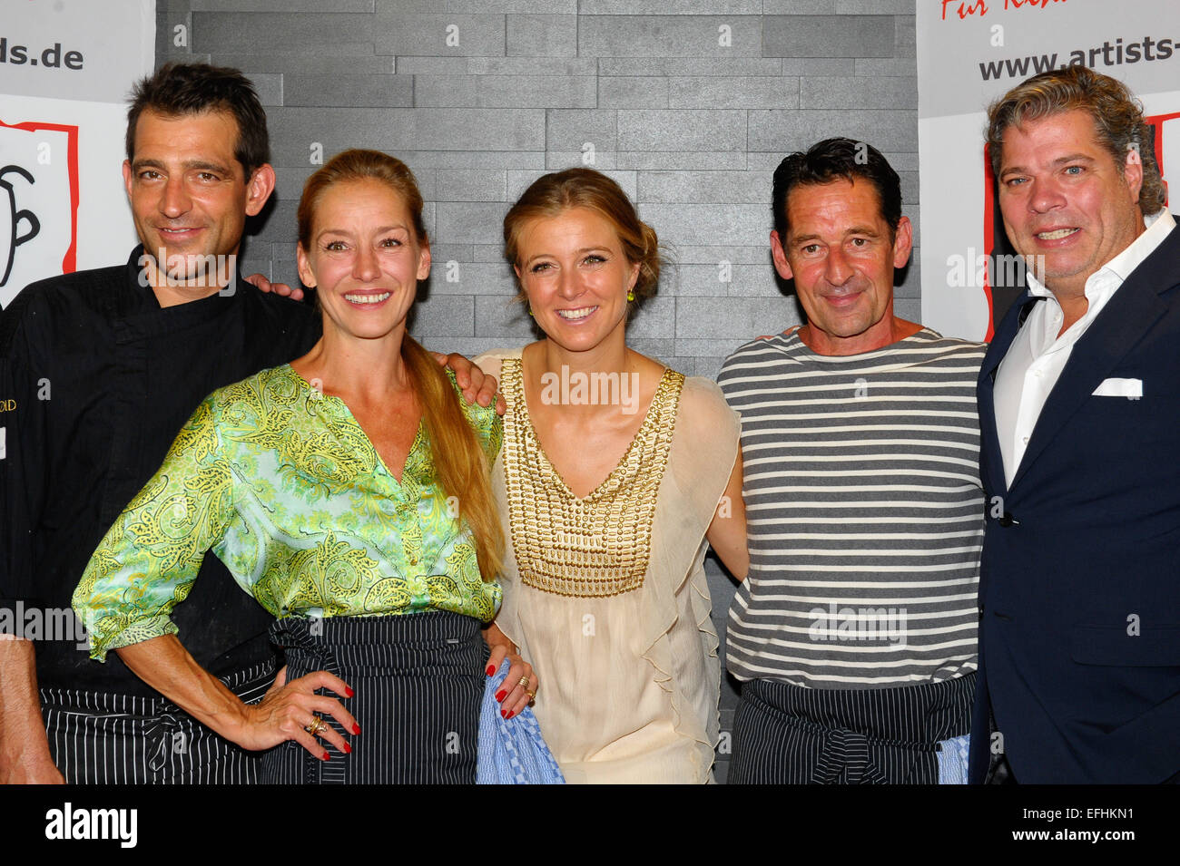 Celebrities promoting the auction Kids an die Macht in aid of Artists ...