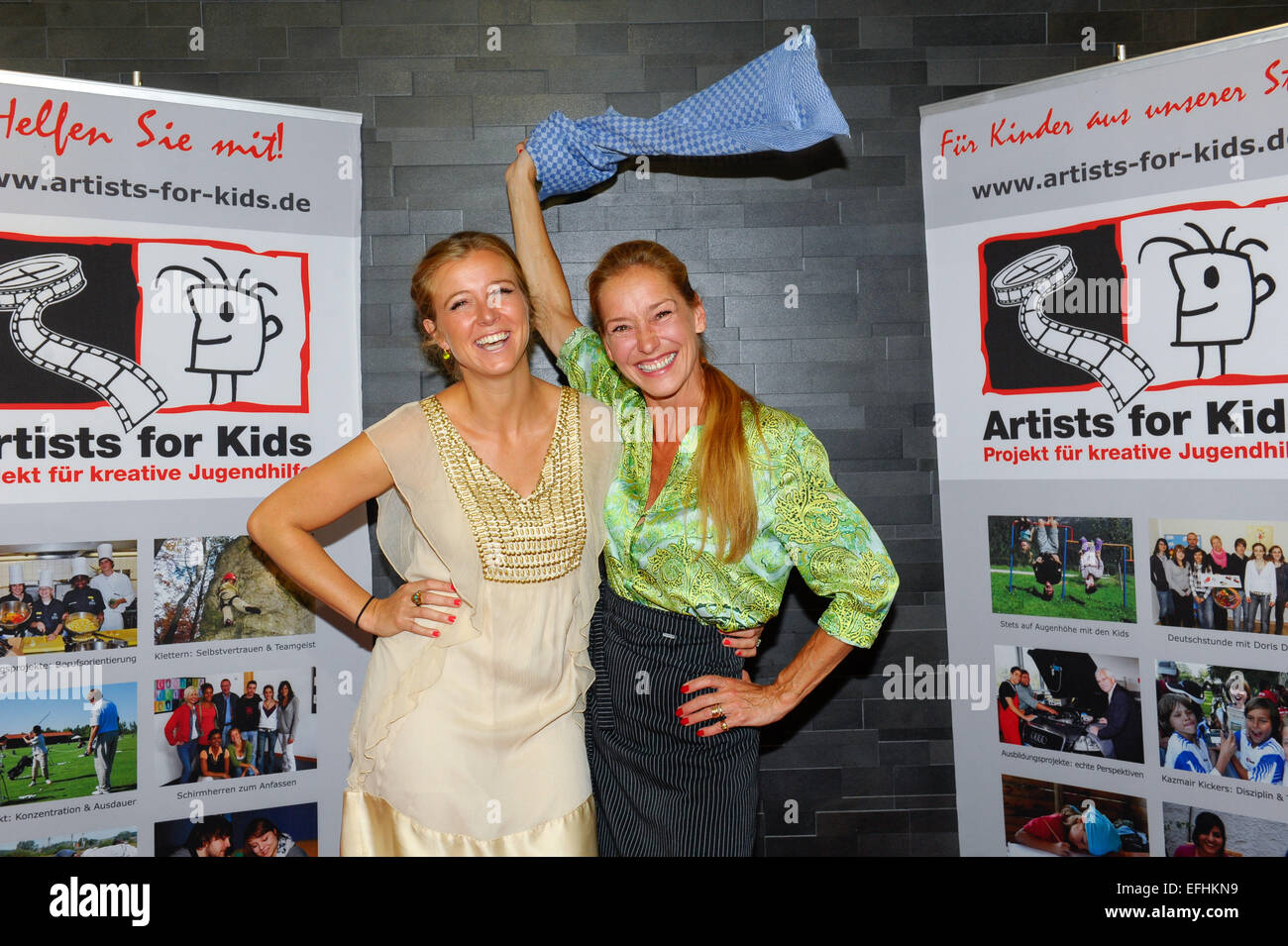 Celebrities promoting the auction Kids an die Macht in aid of Artists ...