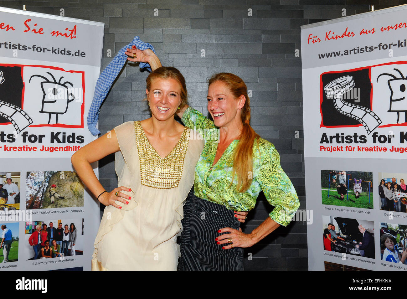 Celebrities promoting the auction Kids an die Macht in aid of Artists ...