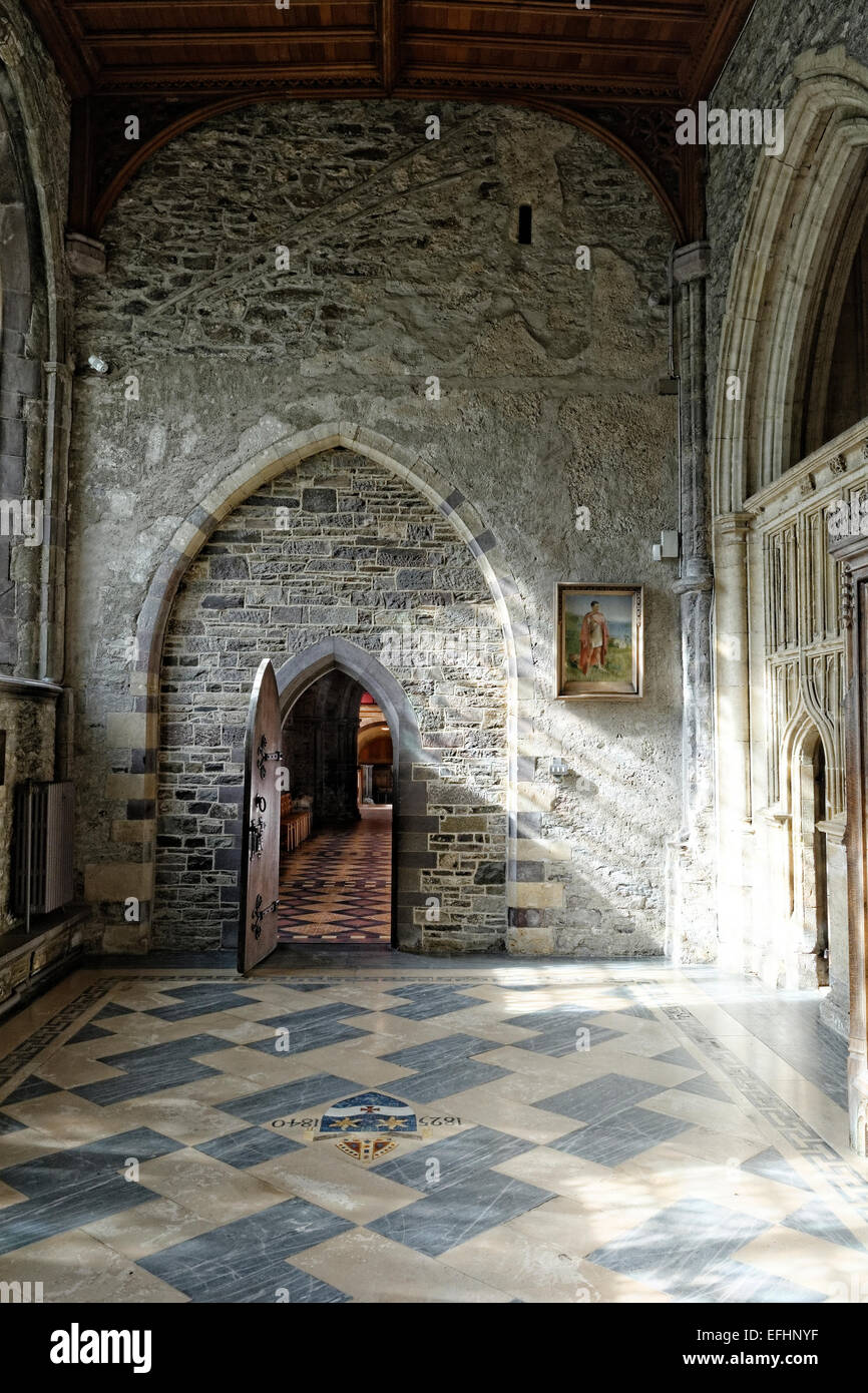 St davids cathedral shrine hi-res stock photography and images - Alamy