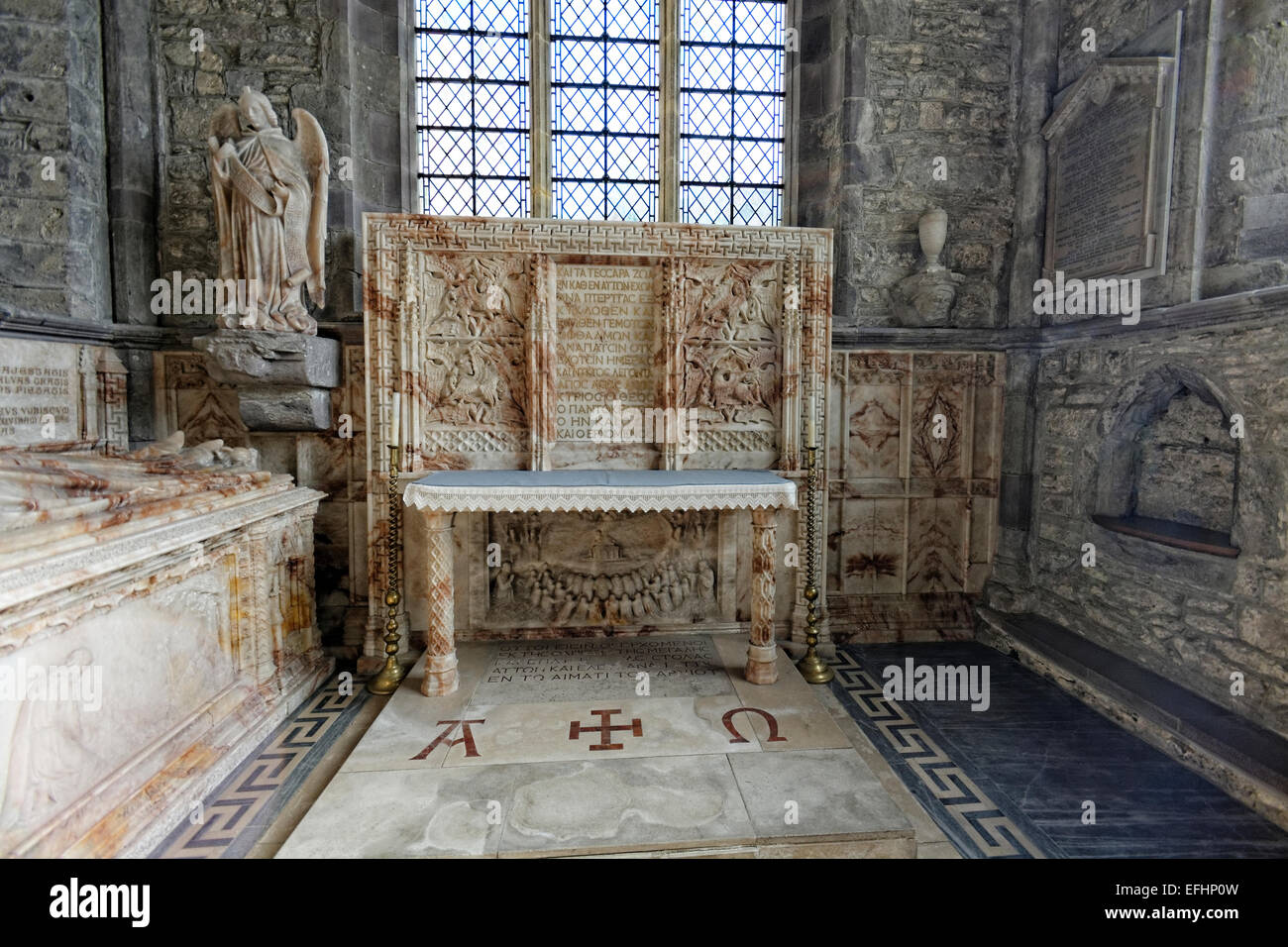 St davids cathedral shrine hi-res stock photography and images - Alamy