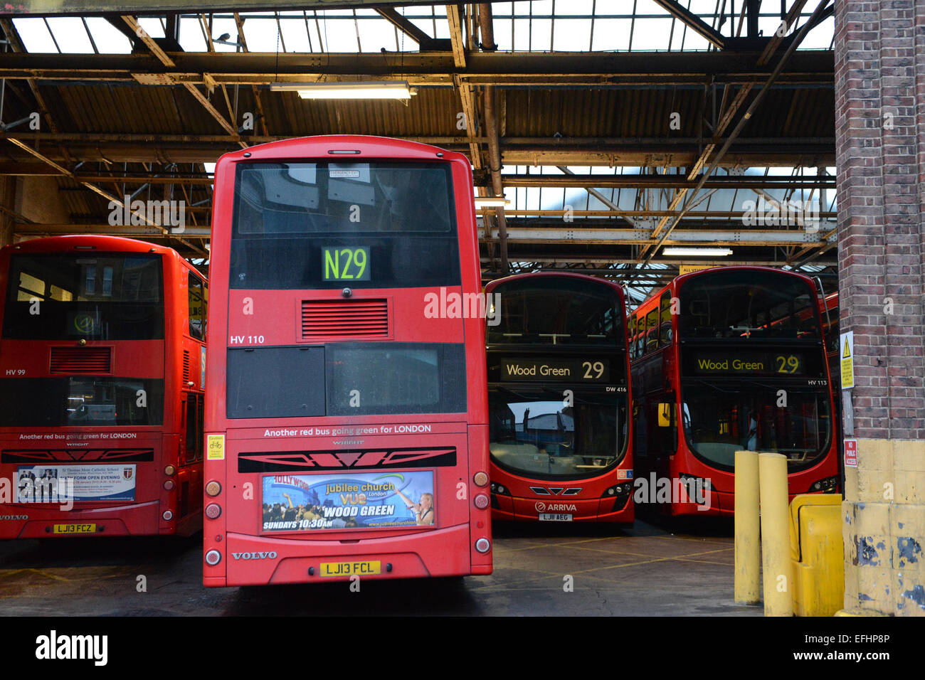 Wood Green, London, UK. 5th February 2015. Wood Green bust station ...