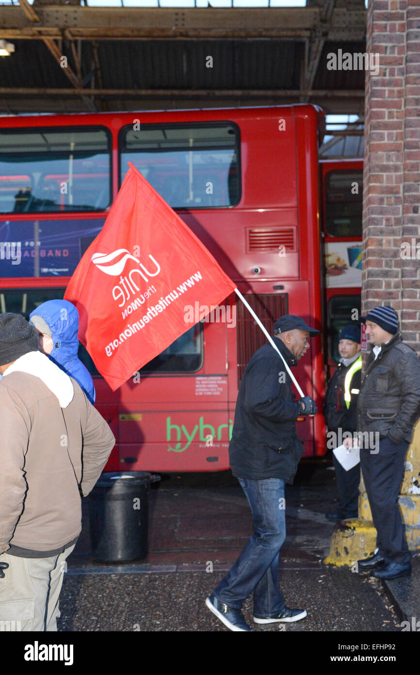 Wood Green, London, UK. 5th February 2015. Wood Green bus station ...