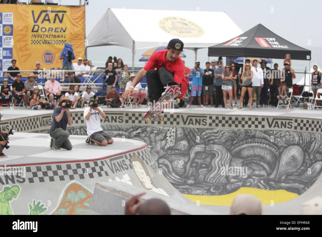 2014 Vans US Open of Surfing - Competition Finals Featuring: Contestant ...