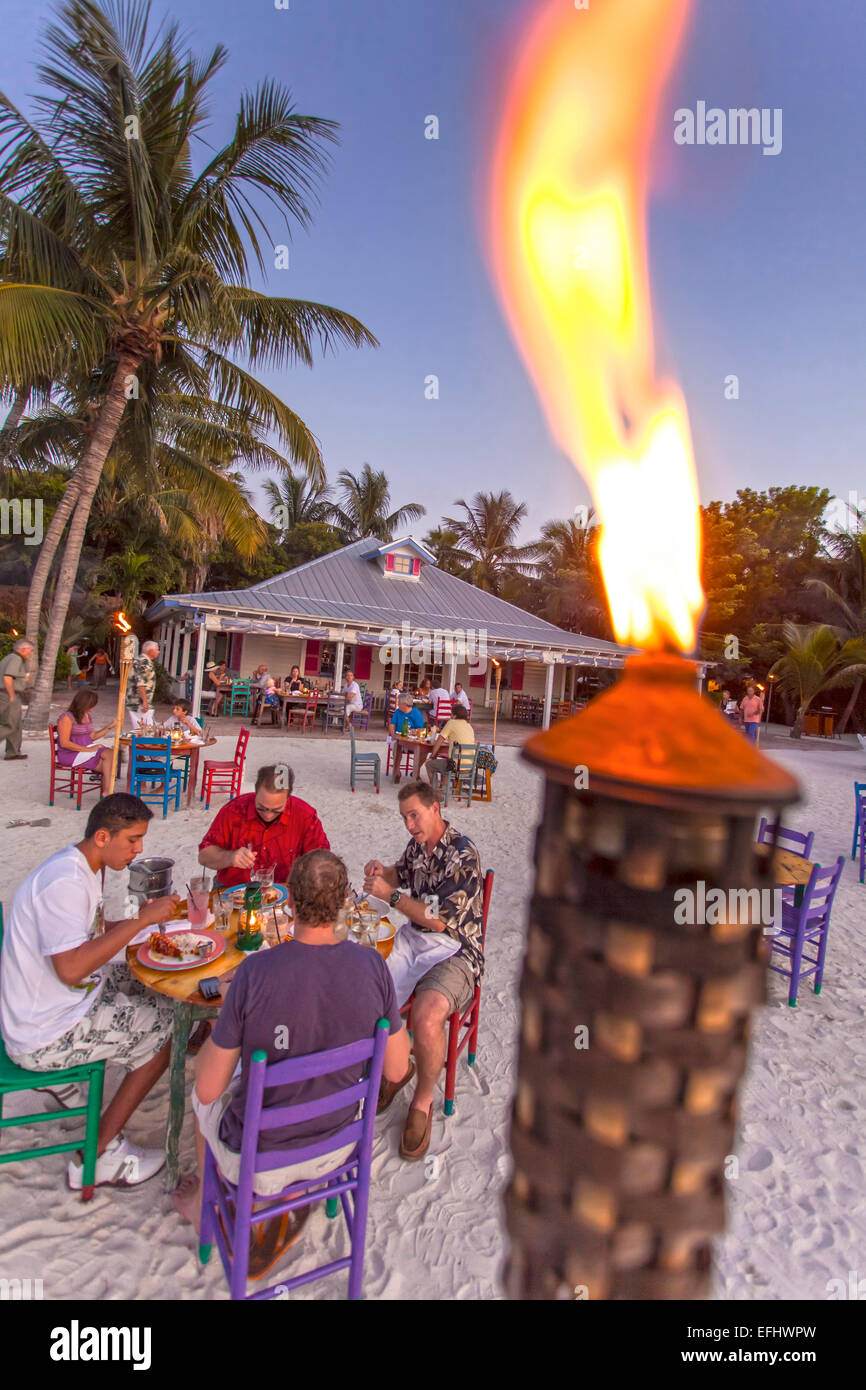 Guests having dinner in restaurant Morada Bay, Islamorada, Florida Keys ...